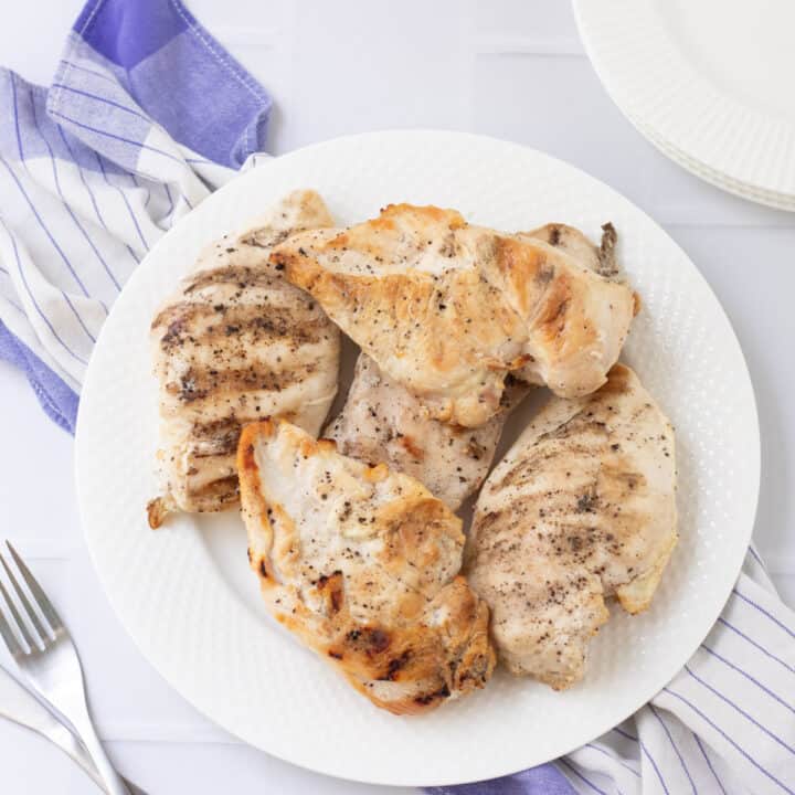 Easy Grilled Chicken Recipe - Meal Planning Magic