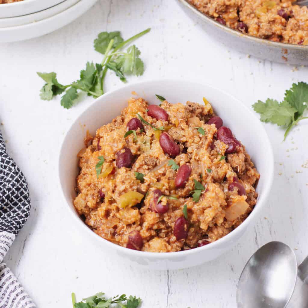 Easy Ground Beef and Taco Quinoa Skillet - Meal Planning Magic
